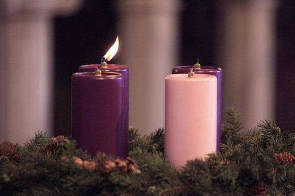 Az advent kezdete, advent első vasárnapja – Lighthouse